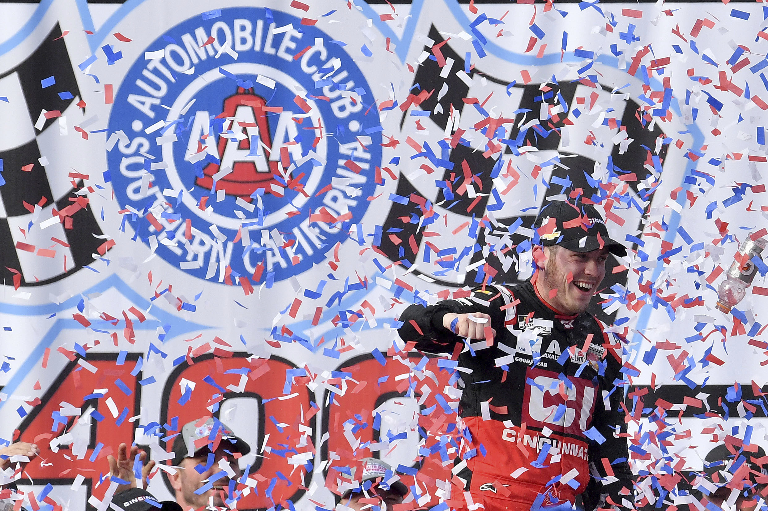 Tucson’s Alex Bowman Dominates NASCAR Cup Series Race in Fontana