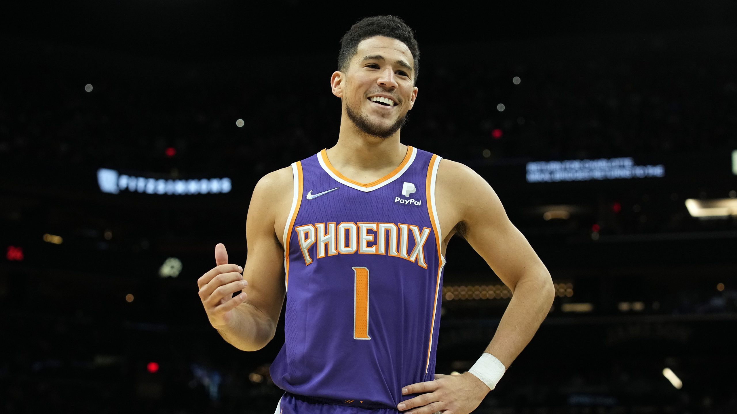 Devin Booker Surpasses 10,000 Career Points
