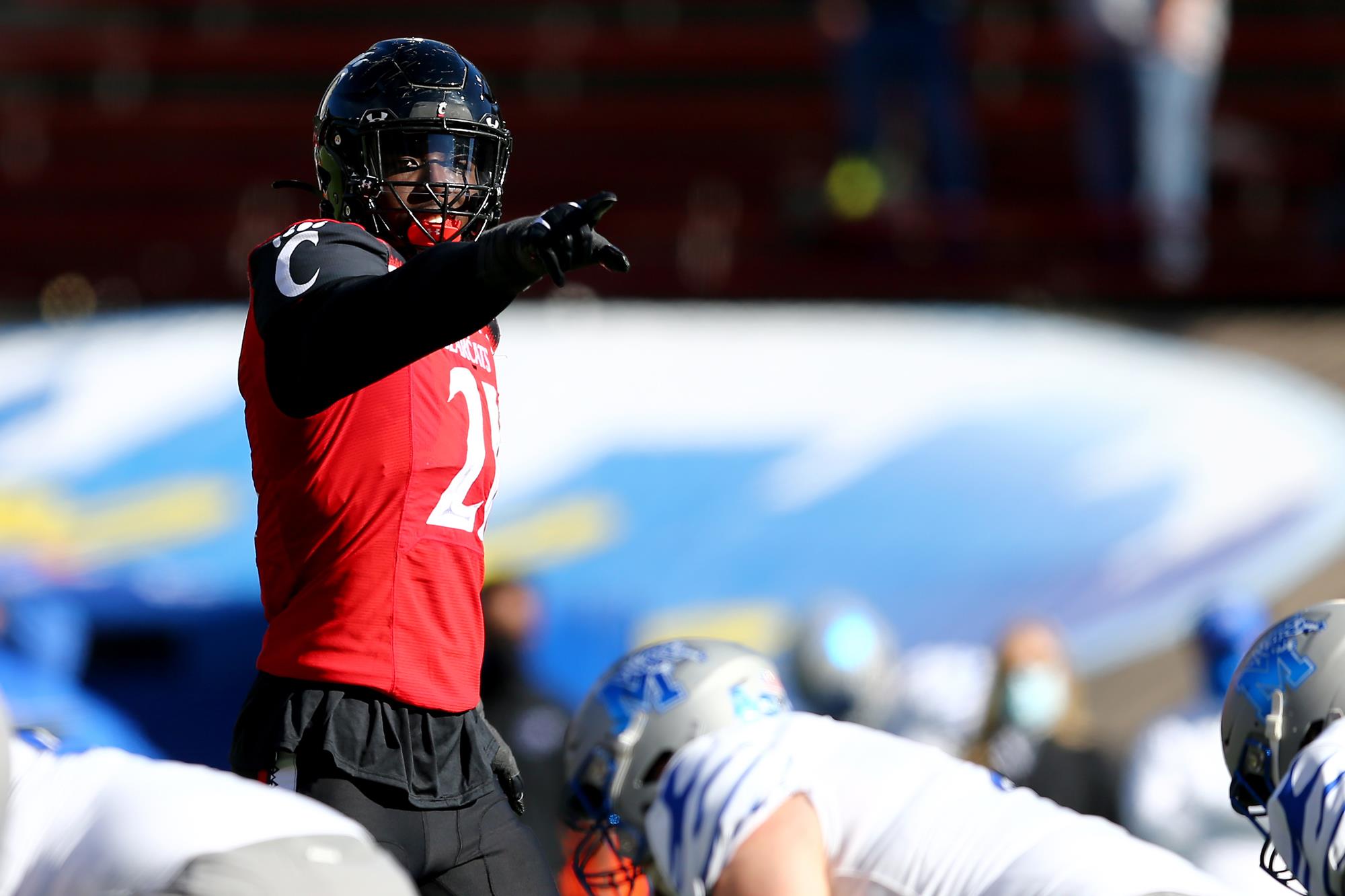 Filling The Edge, Cardinals Select Myjai Sanders