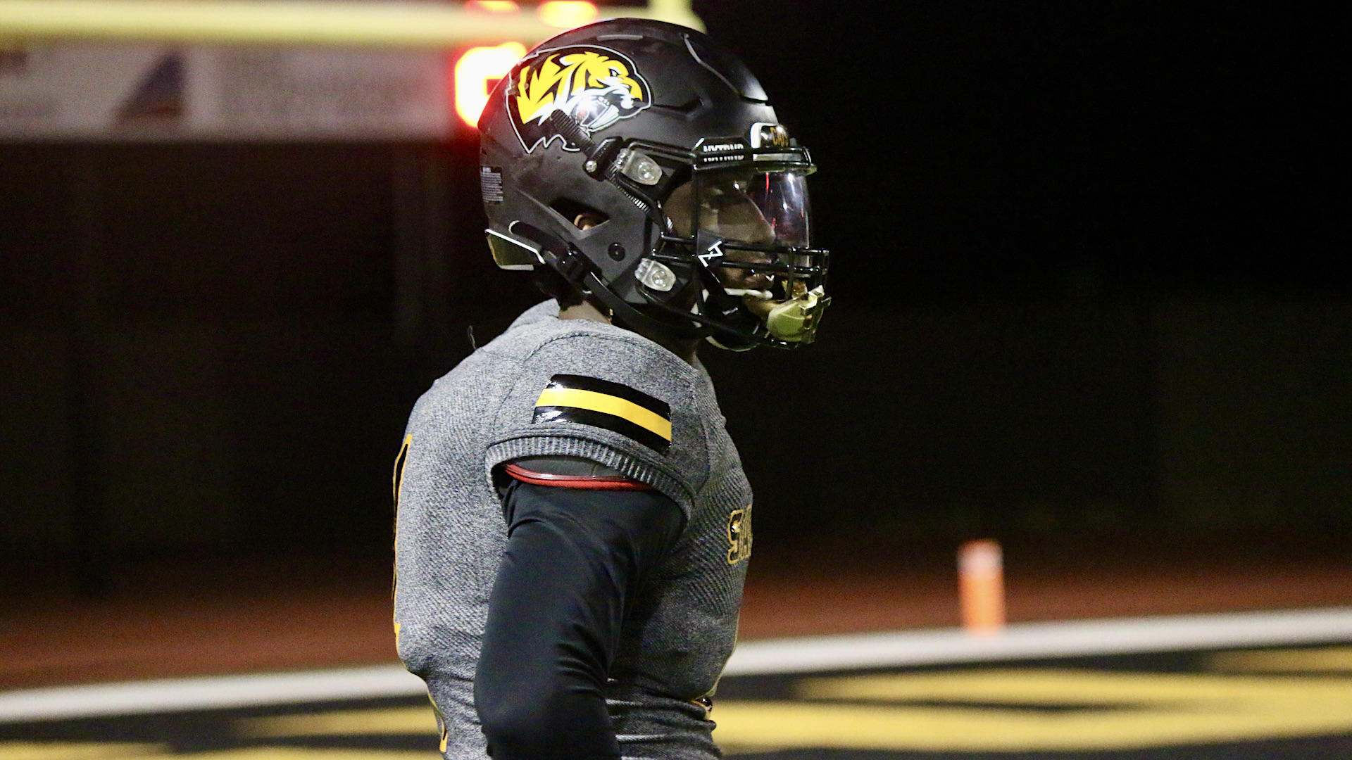 Devon Dampier Commits To University Of New Mexico