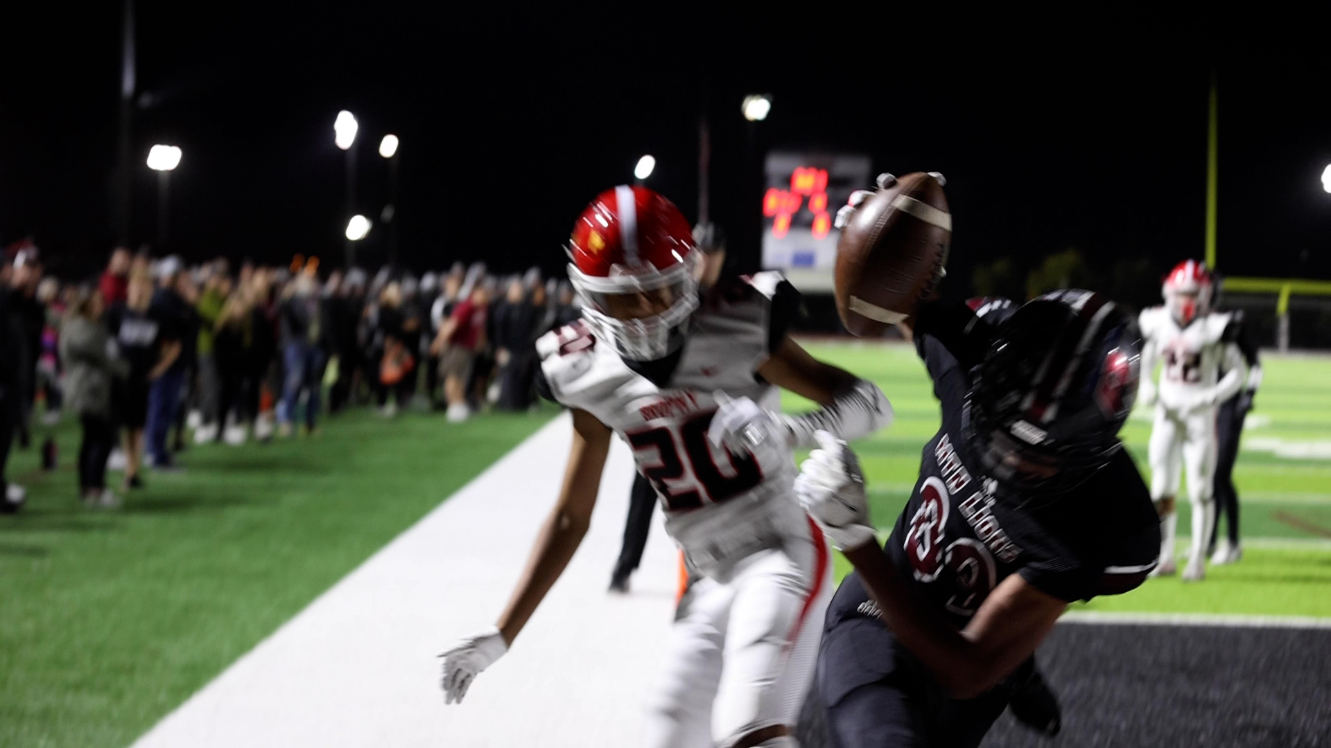 Red Mountain Wins Playoff Thriller, Ja’Kobi Lane Makes Unreal Catch