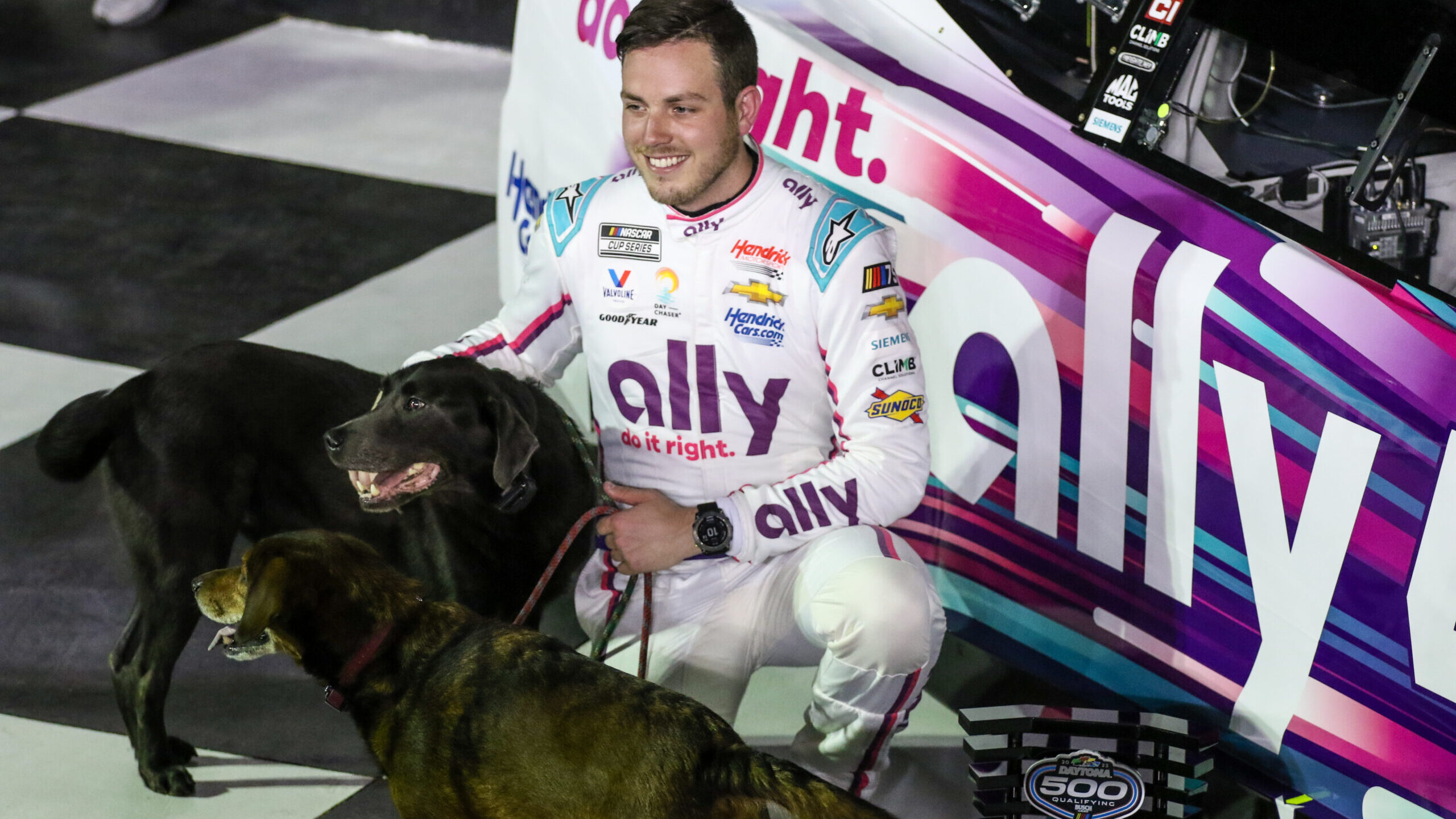 Tucson’s Alex Bowman Earns Third Career Daytona 500 Pole