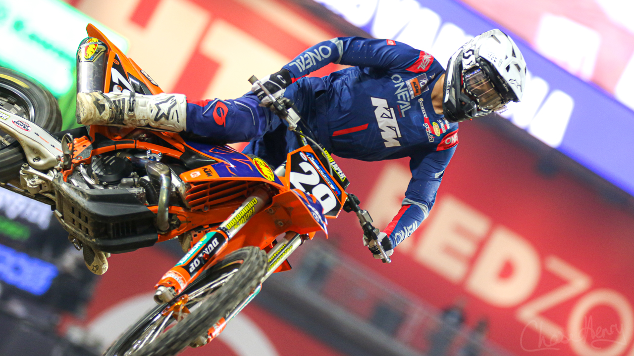 Lake Havasu’s Julien Beaumer Dominates Supercross Futures Race in Glendale