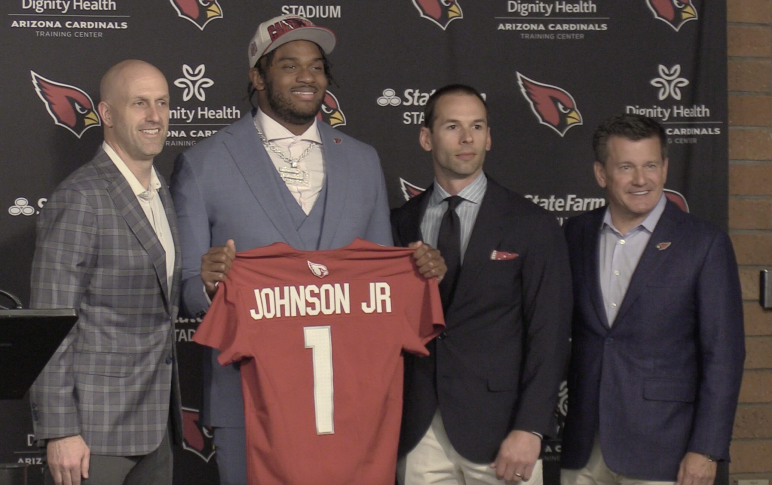 1st round pick Paris Johnson Jr officially introduced as a Cardinal