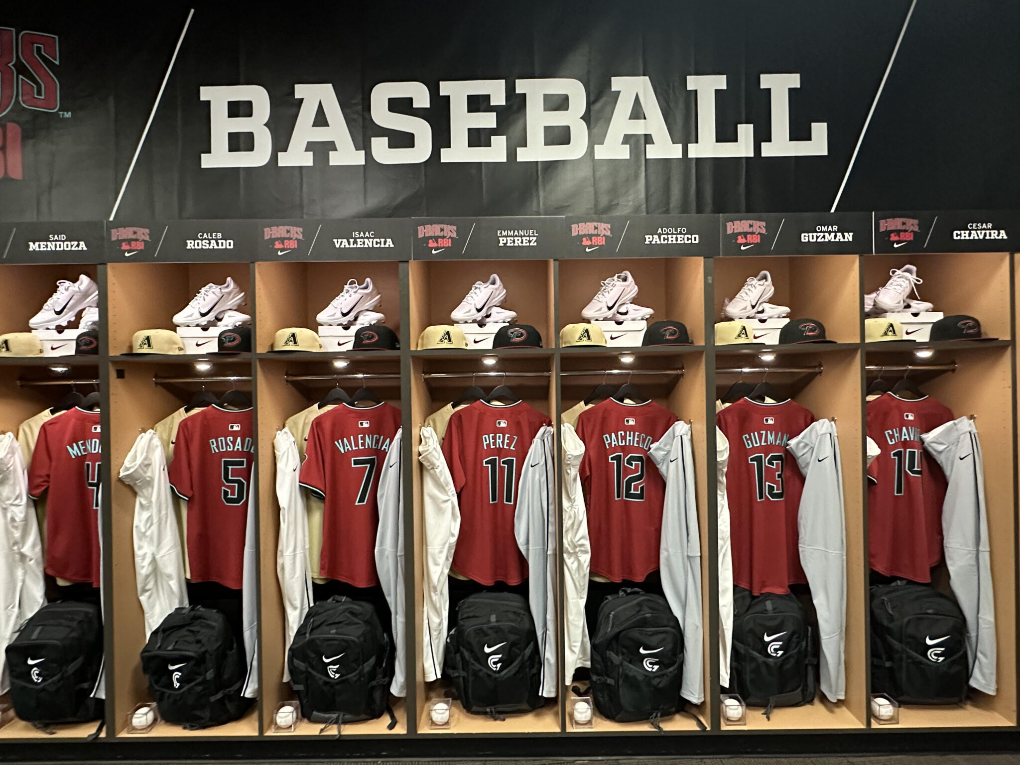 Diamondbacks, Corbin Carroll give RBI student-athletes surprise of a ...